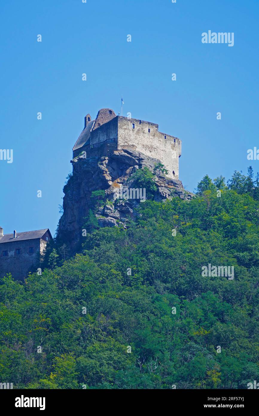 Ruine aggstein hi-res stock photography and images - Alamy