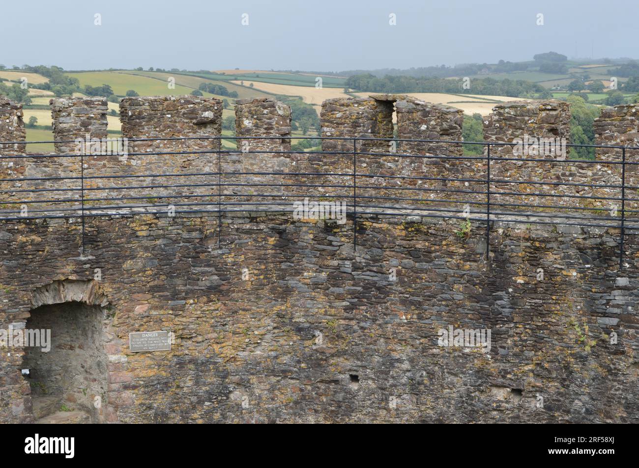 Totnes castle hi-res stock photography and images - Alamy