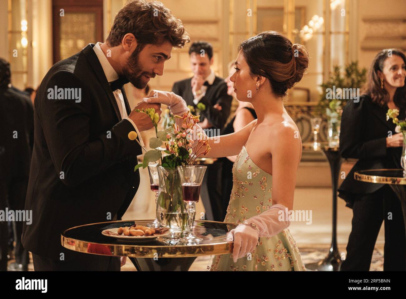 A PERFECT STORY, (aka UN CUENTO PERFECTO), from left: Mario Ermito ...