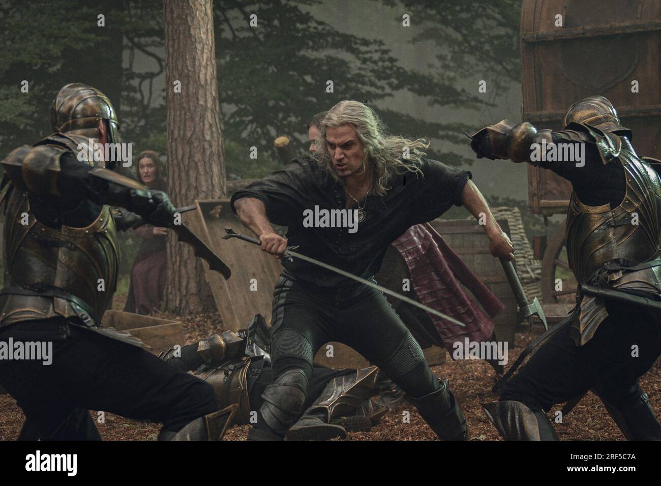 THE WITCHER, (aka THE WITCHER: EVERYBODY'S ENEMY), Henry Cavill (center ...