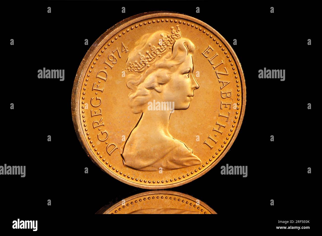 1974 One Penny Featuring The 2nd Coin Portrait Of Queen Elizabeth Ii By Arnold Machin On The