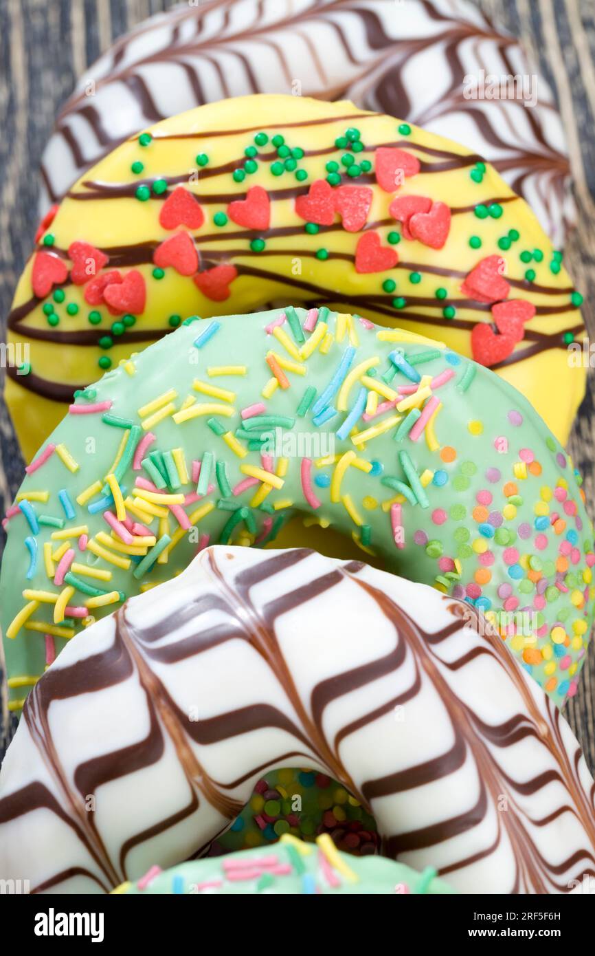 Different types of doughnuts hi-res stock photography and images - Alamy