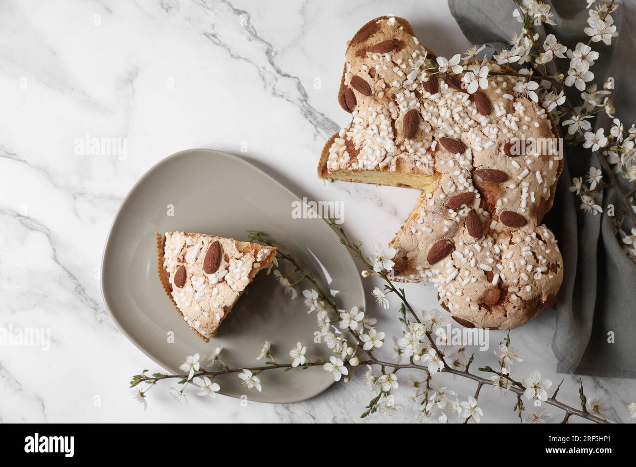 Delicious Italian Easter dove cake (traditional Colomba di Pasqua) and ...
