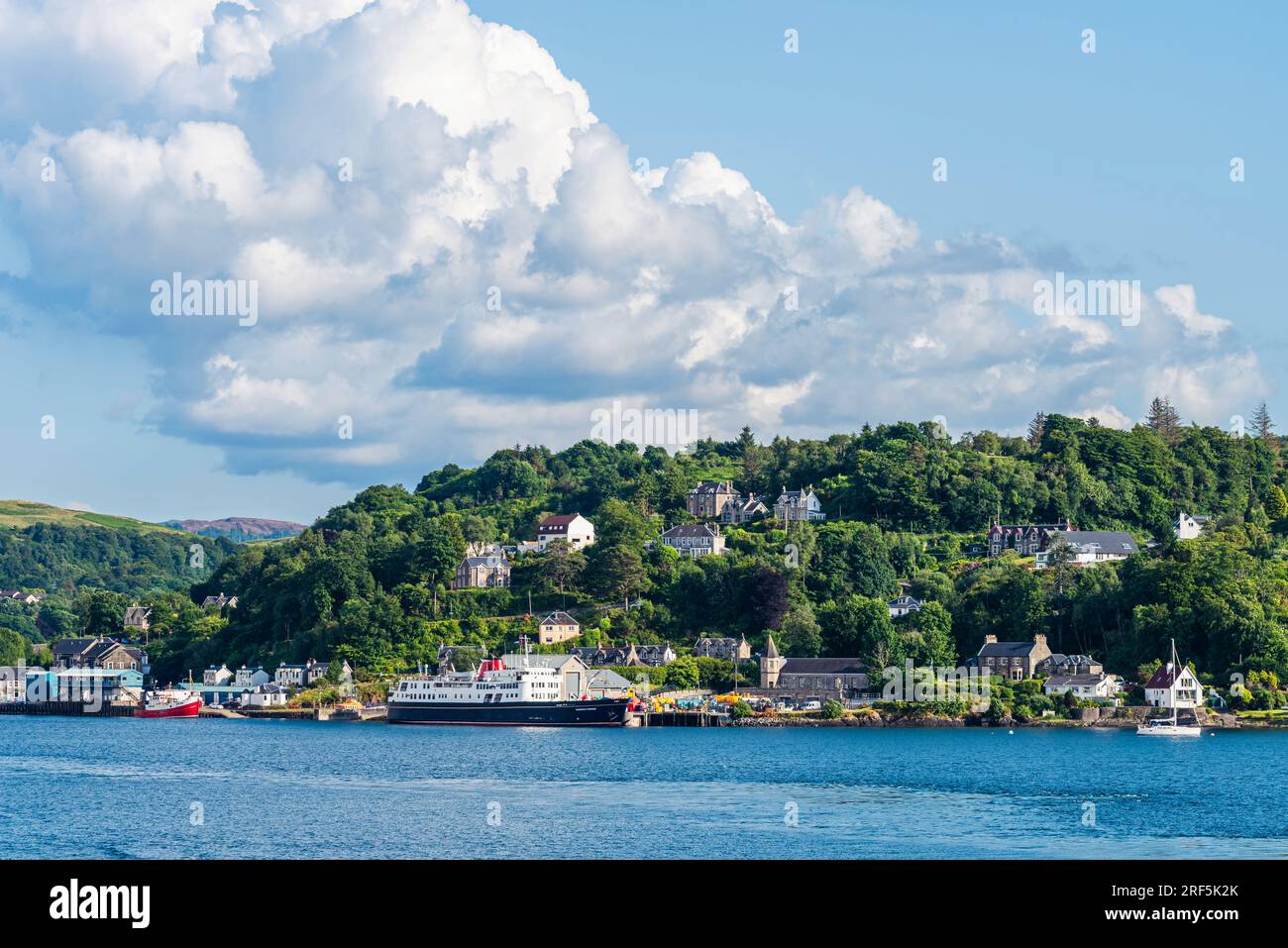 Oban seafront hi-res stock photography and images - Alamy