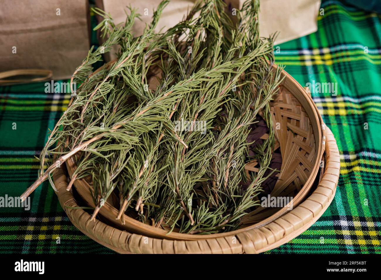 Tea Leaves Selection Sorting Processing In Kiambu County Kenya East Africa travel Farming ...