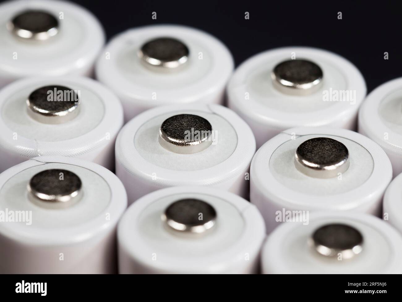 reusable cells white colored power supplies, efficient batteries that ...