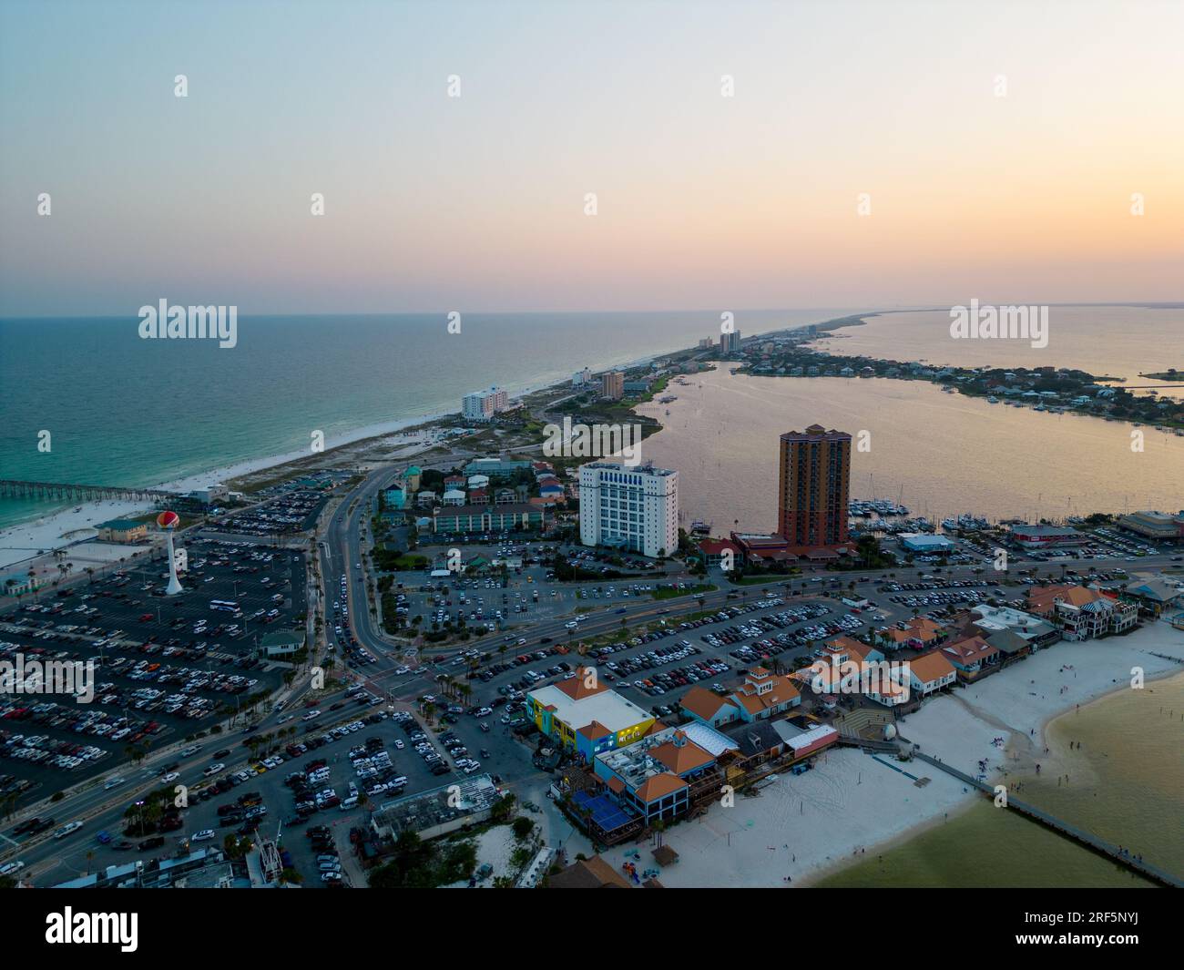 Summer sunset pensacola beach fl hi-res stock photography and images ...