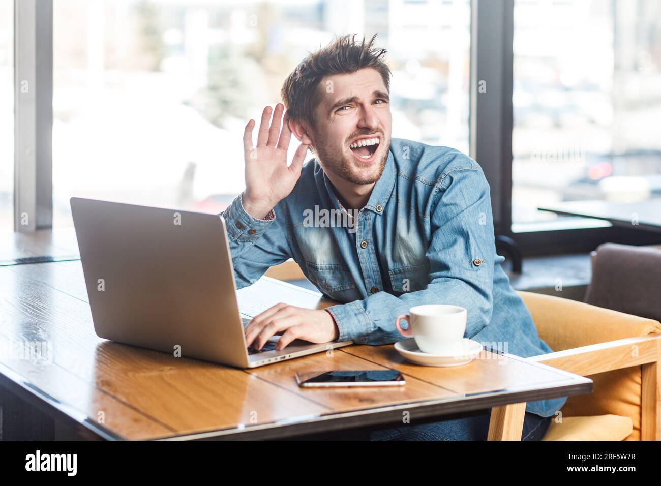 Portrait man ear microphone hi-res stock photography and images - Alamy