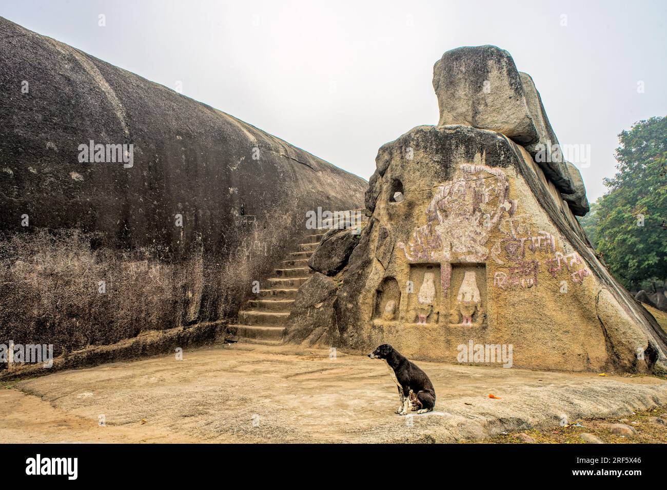 Barabar caves hi-res stock photography and images - Alamy