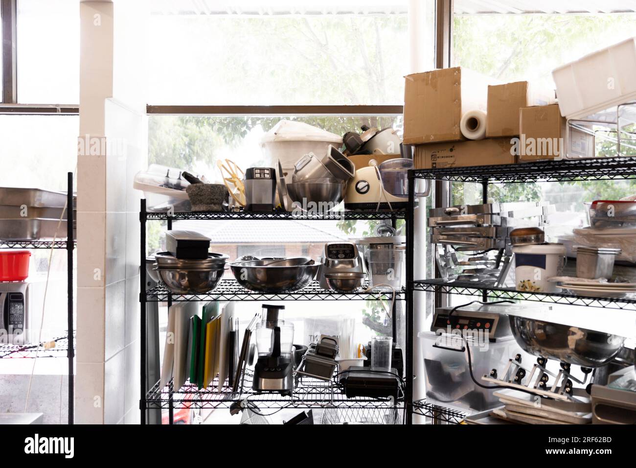 Appliance array hi-res stock photography and images - Alamy