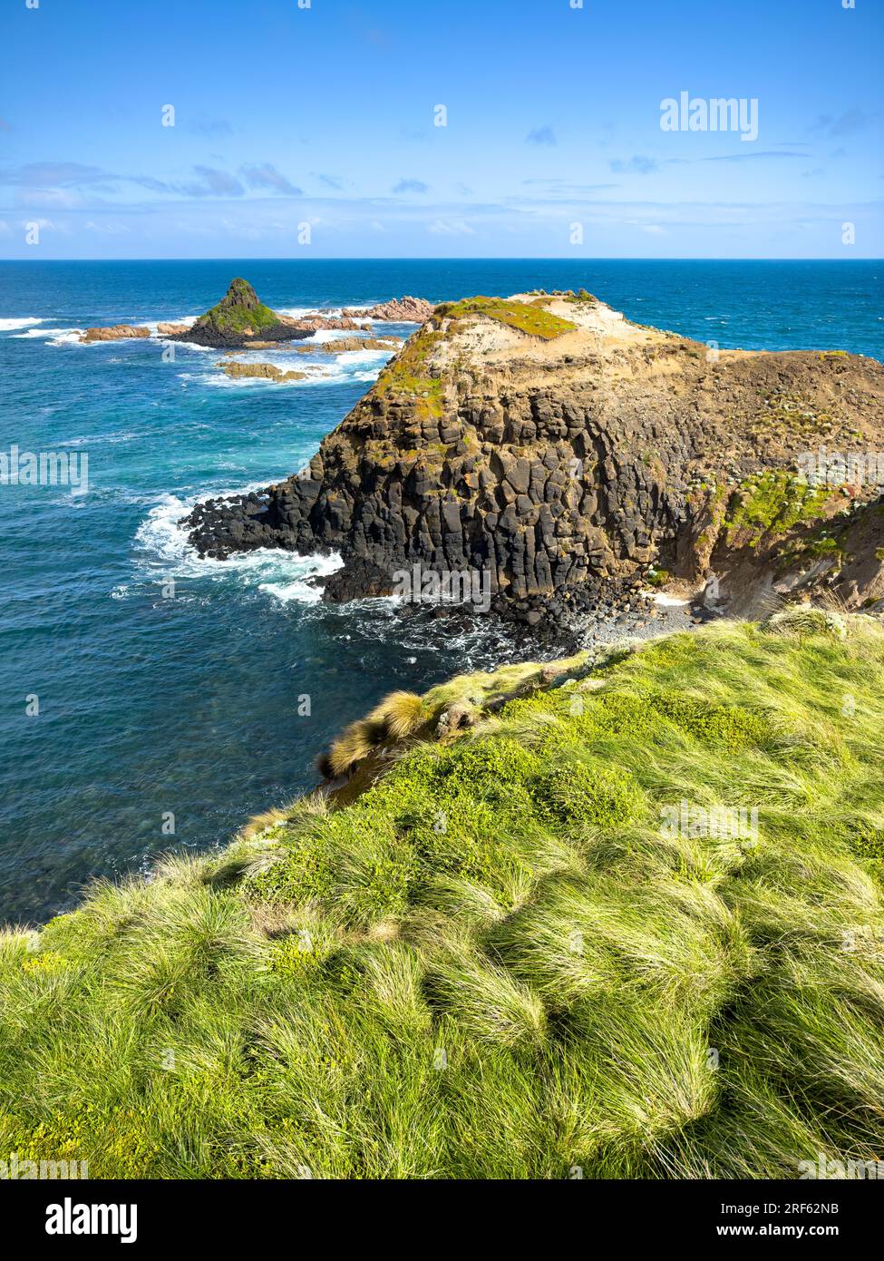 Pyramid Rock coastal rock formations on Phillip Island in Victoria ...