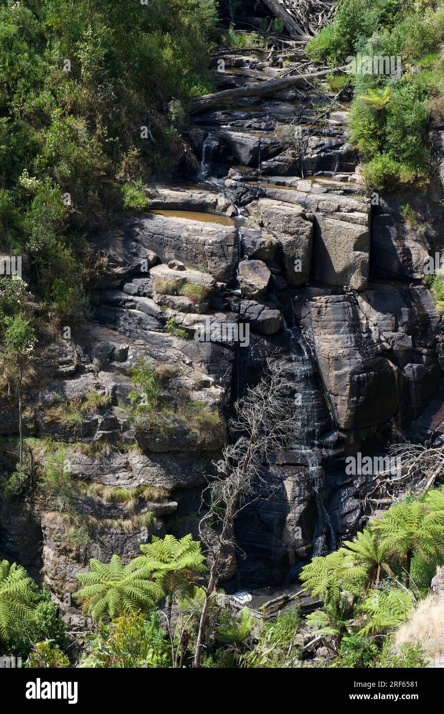 Exposed rock face hi-res stock photography and images - Alamy