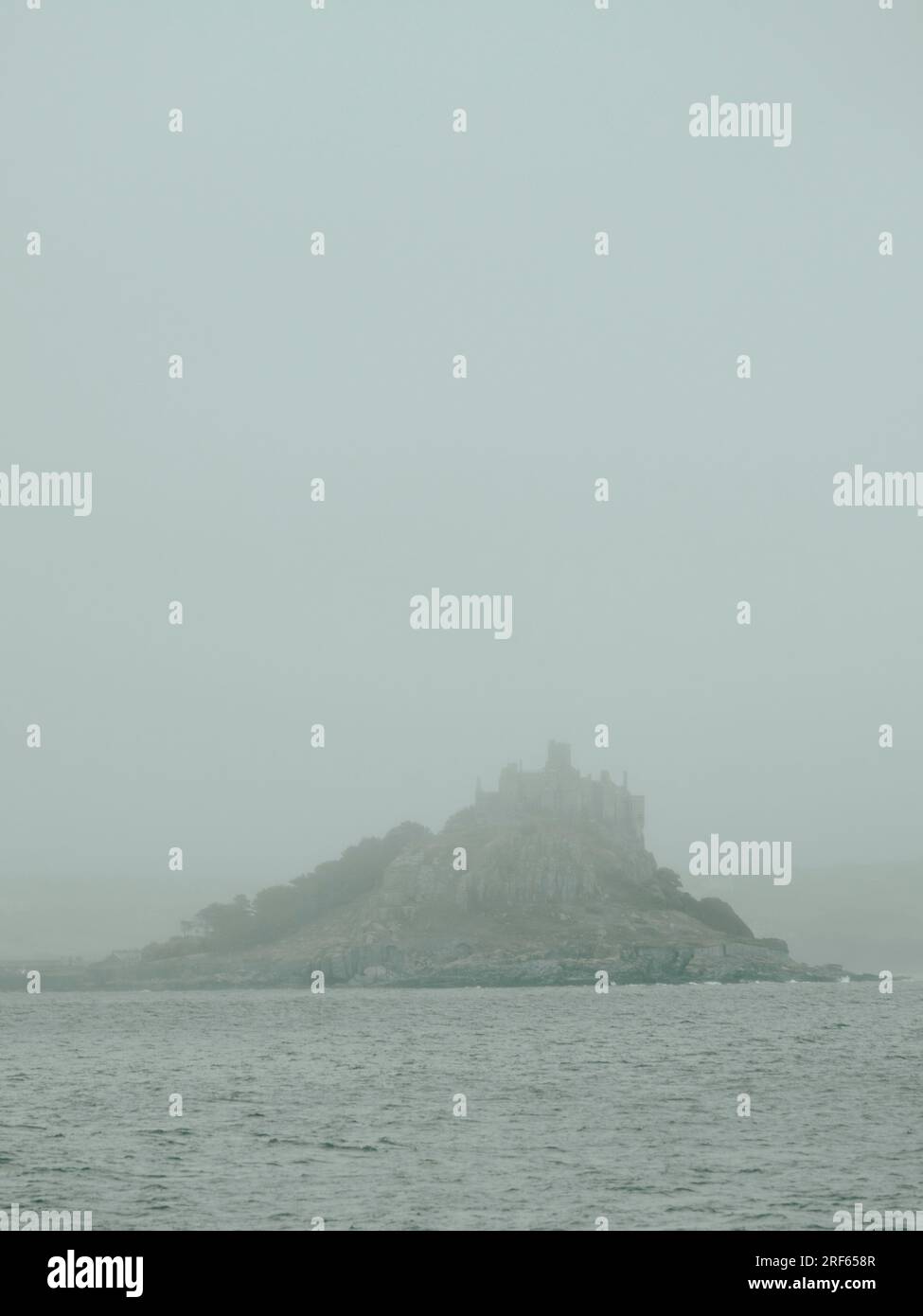 Saint Michael's Mount, Scenic Rocky tidal Island, Penzance, Cornwall ...