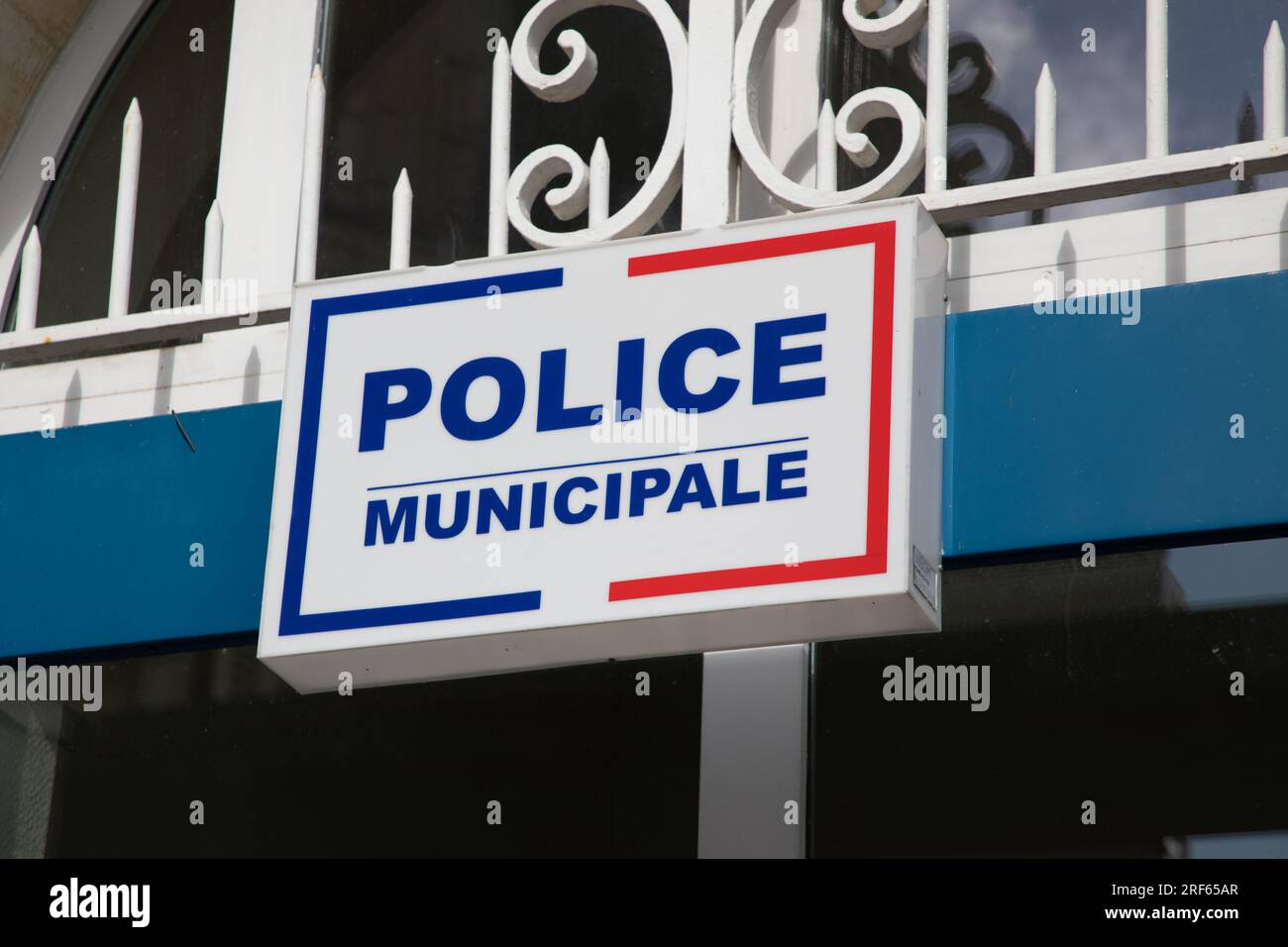 Cop 28 signage hi-res stock photography and images - Alamy