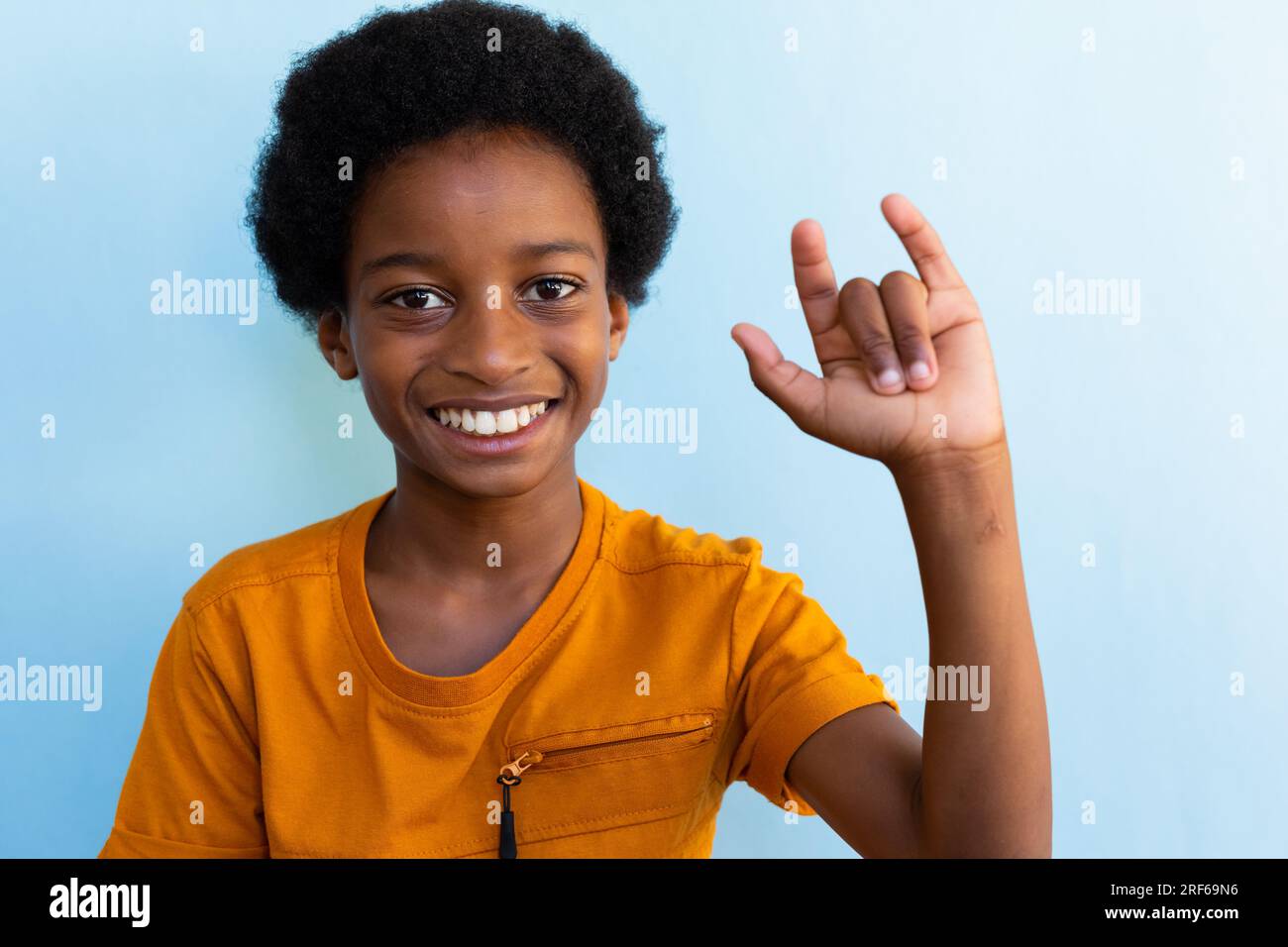 Hand gestures happy hi-res stock photography and images - Alamy