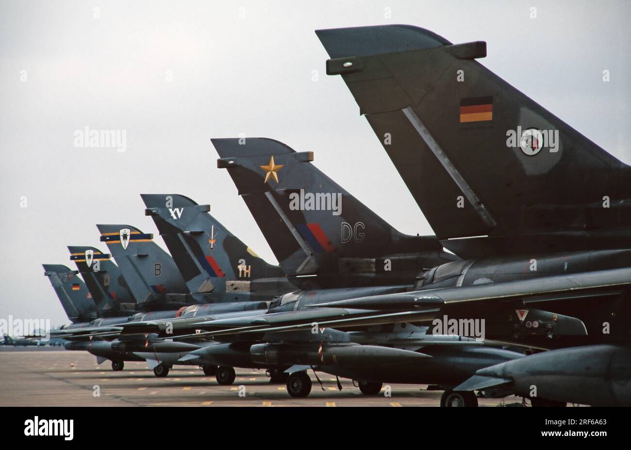 1996 aircraft hi-res stock photography and images - Alamy