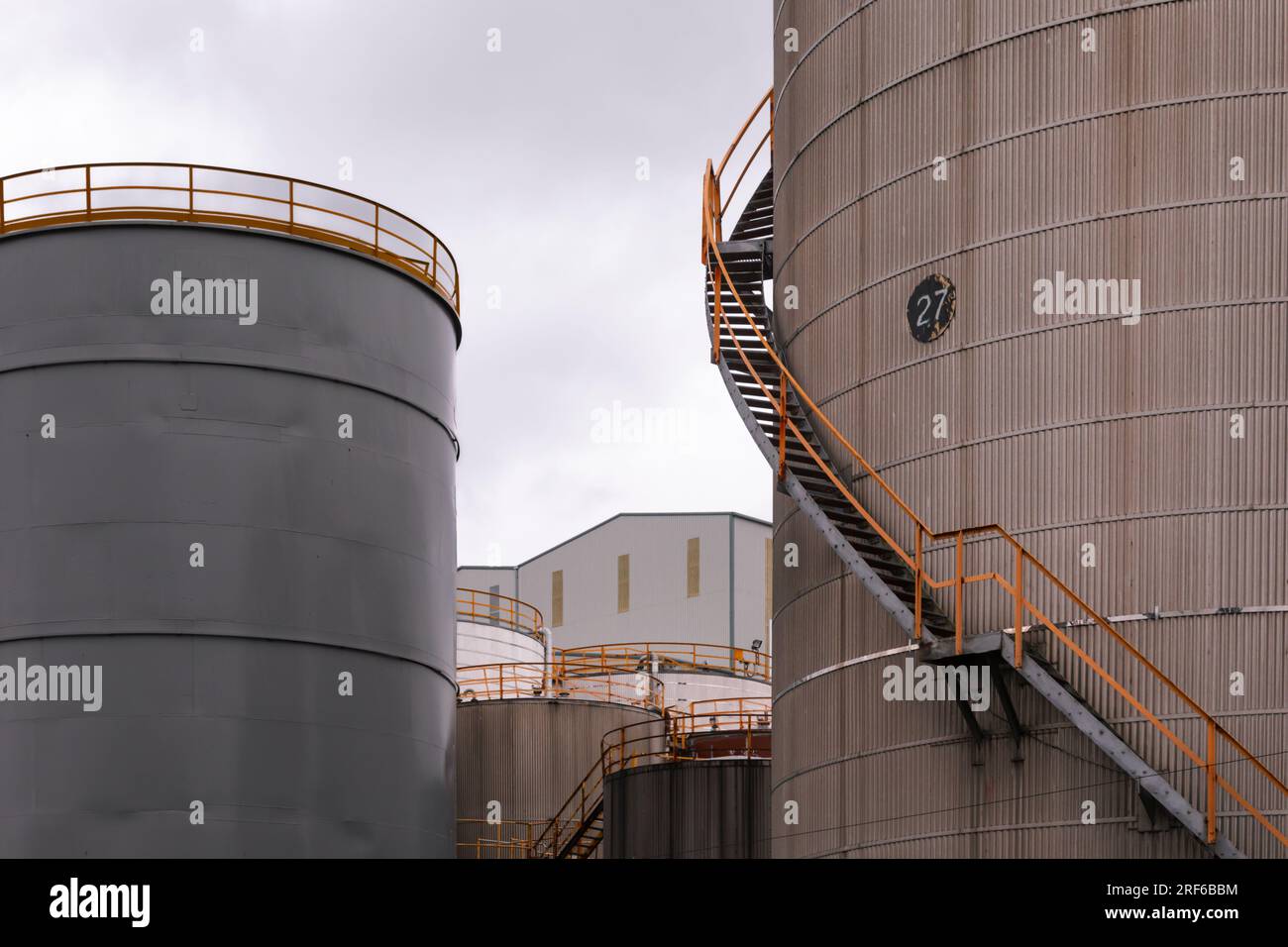 UM Terminals Liverpool, bulk liquid storage tanks. 2023 Stock Photo - Alamy