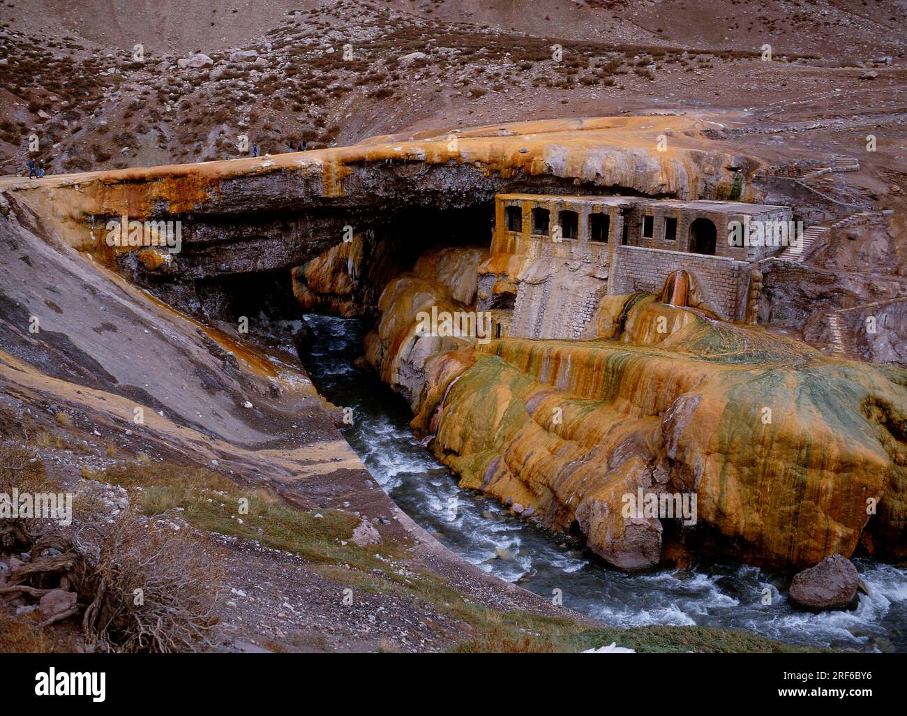 Puente inka hi-res stock photography and images - Alamy