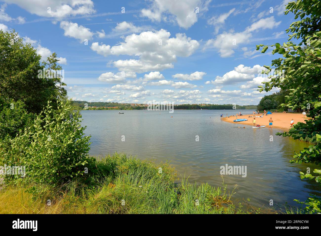 Grosser Brombachsee, bathers on the sandy beach Franconian Lake ...