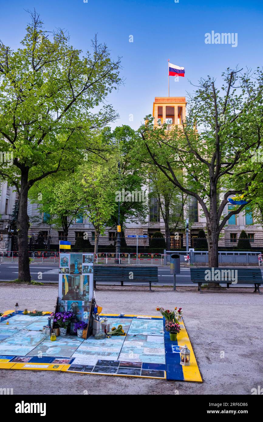 Memorial in front of the Russian Embassy, Berlin, Germany Stock Photo ...