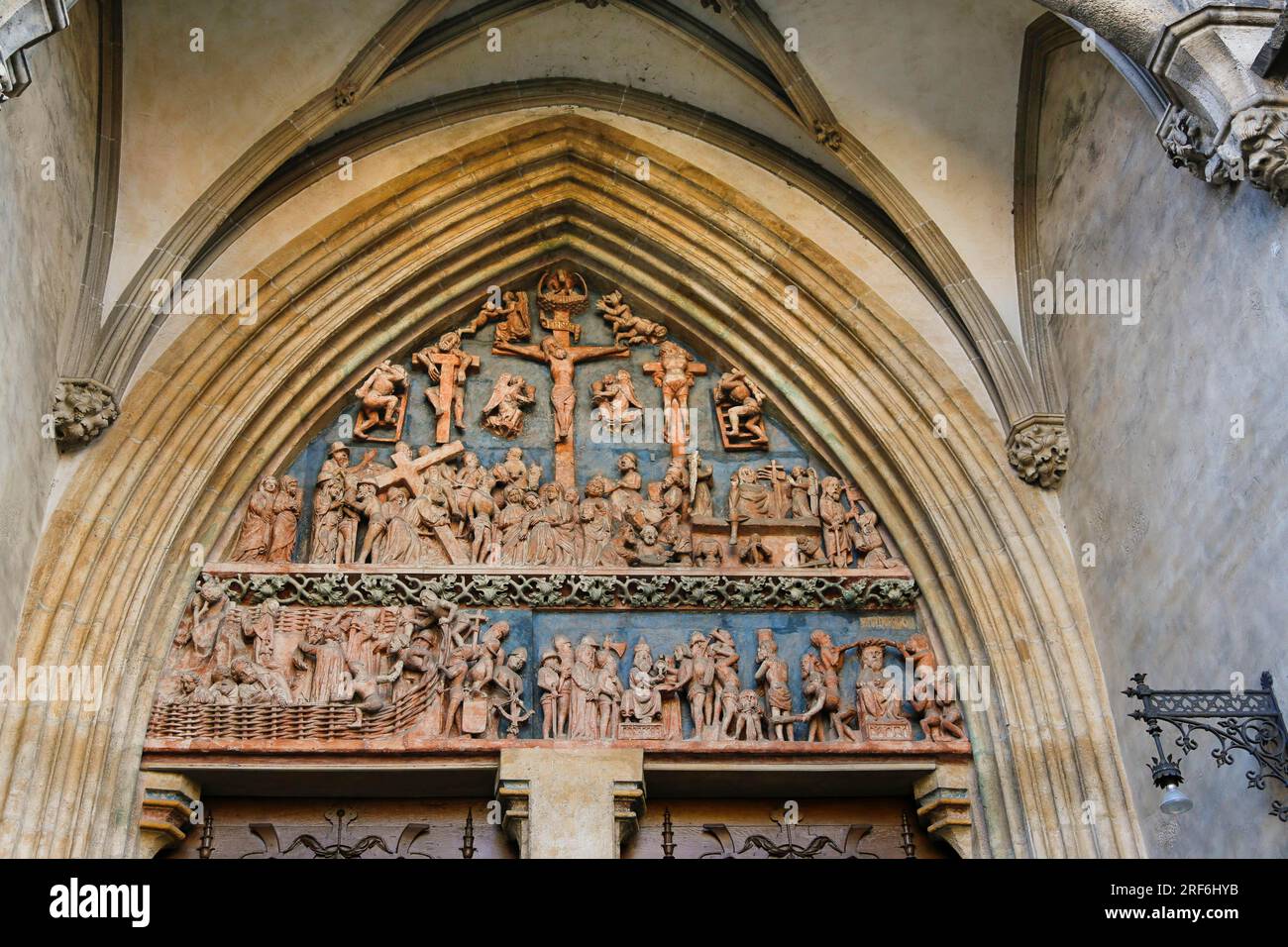 Ulm Cathedral, north portal, Passion of Christ, Jesus on the Cross, Christian art, stone figures ...