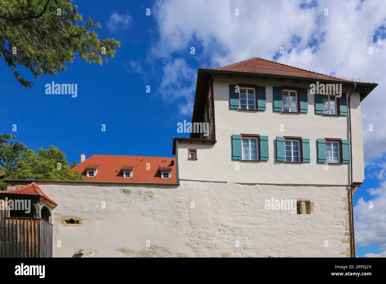 Gomaringen Castle, curtain wall, windows, green shutters, former parish ...