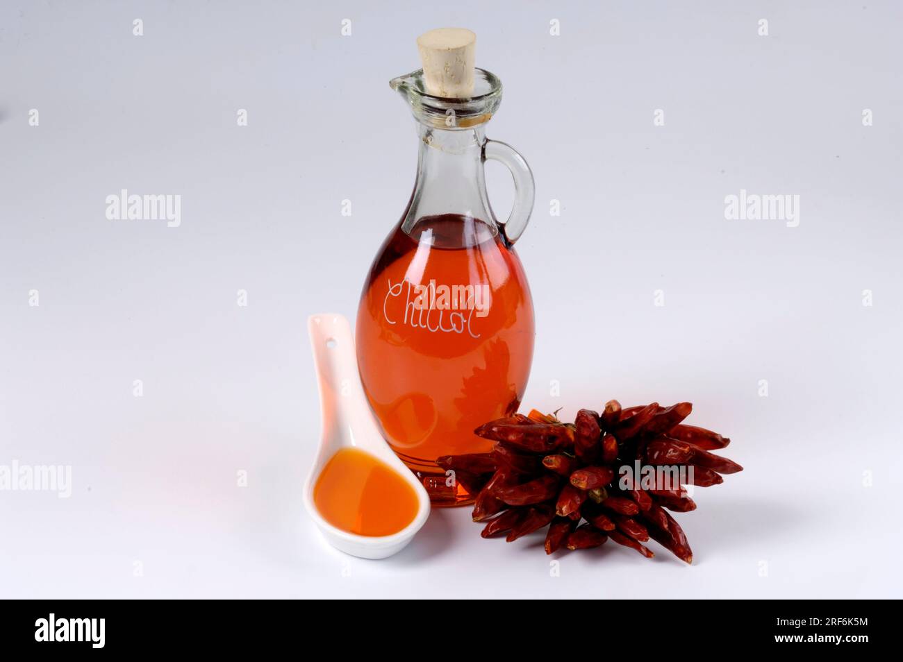 Chili oil (Capsicum frutescens), red pepper, cayenne pepper, chili ...