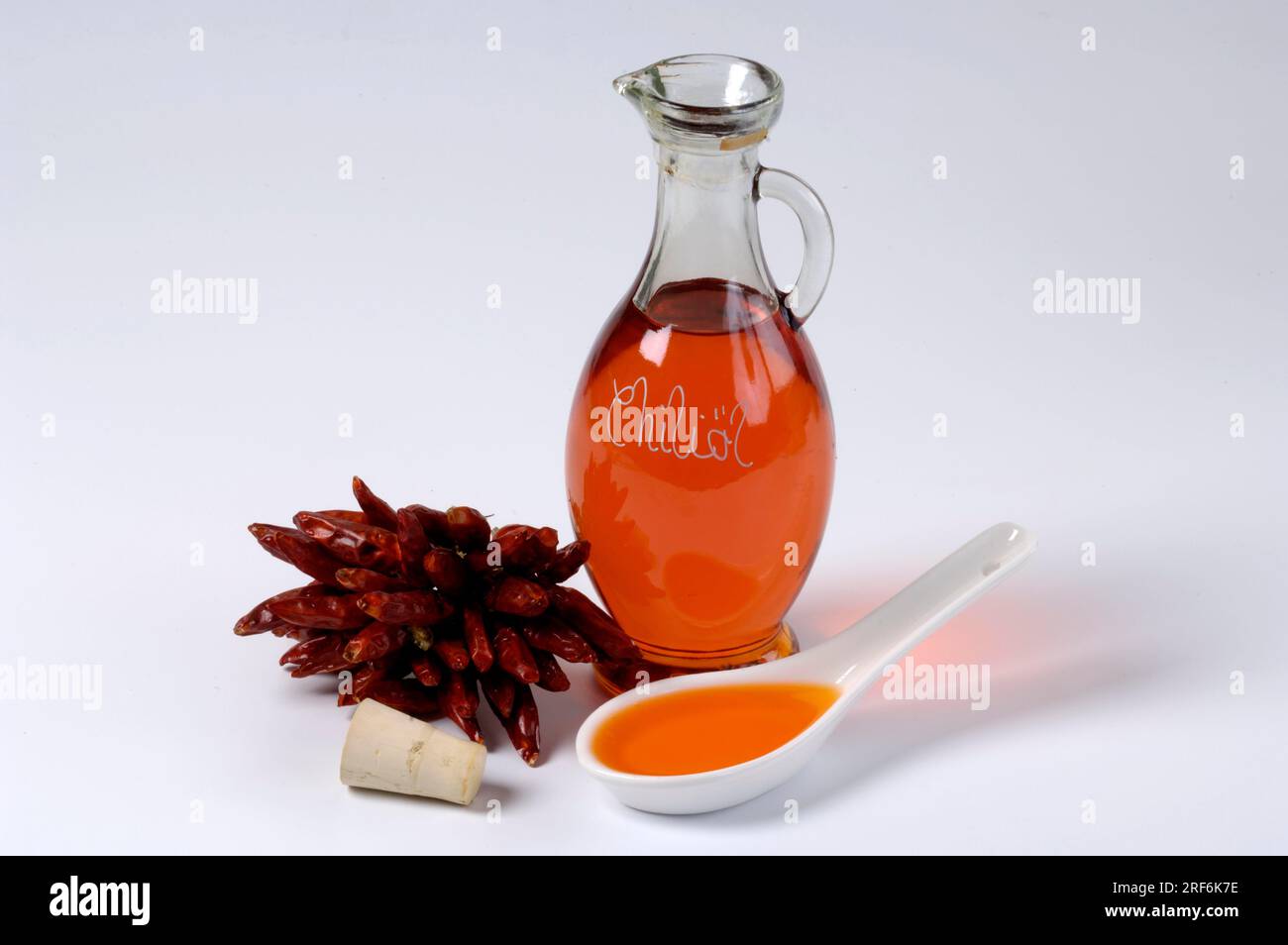 Chili oil (Capsicum frutescens), red pepper, cayenne pepper, chili ...