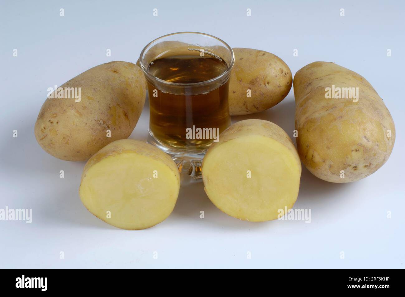 Potato juice, potatoes (Solanum tuberosum Stock Photo - Alamy
