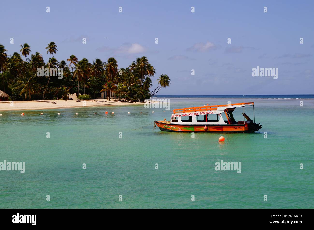 Glass bottomed boat caribbean hi-res stock photography and images - Alamy