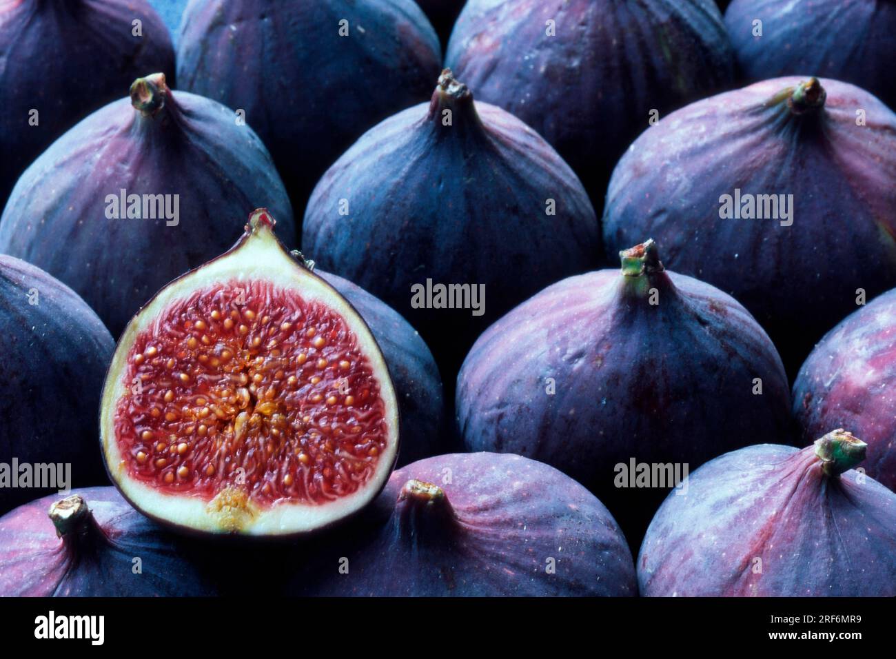 Cut-open figs (Ficus carica Stock Photo - Alamy