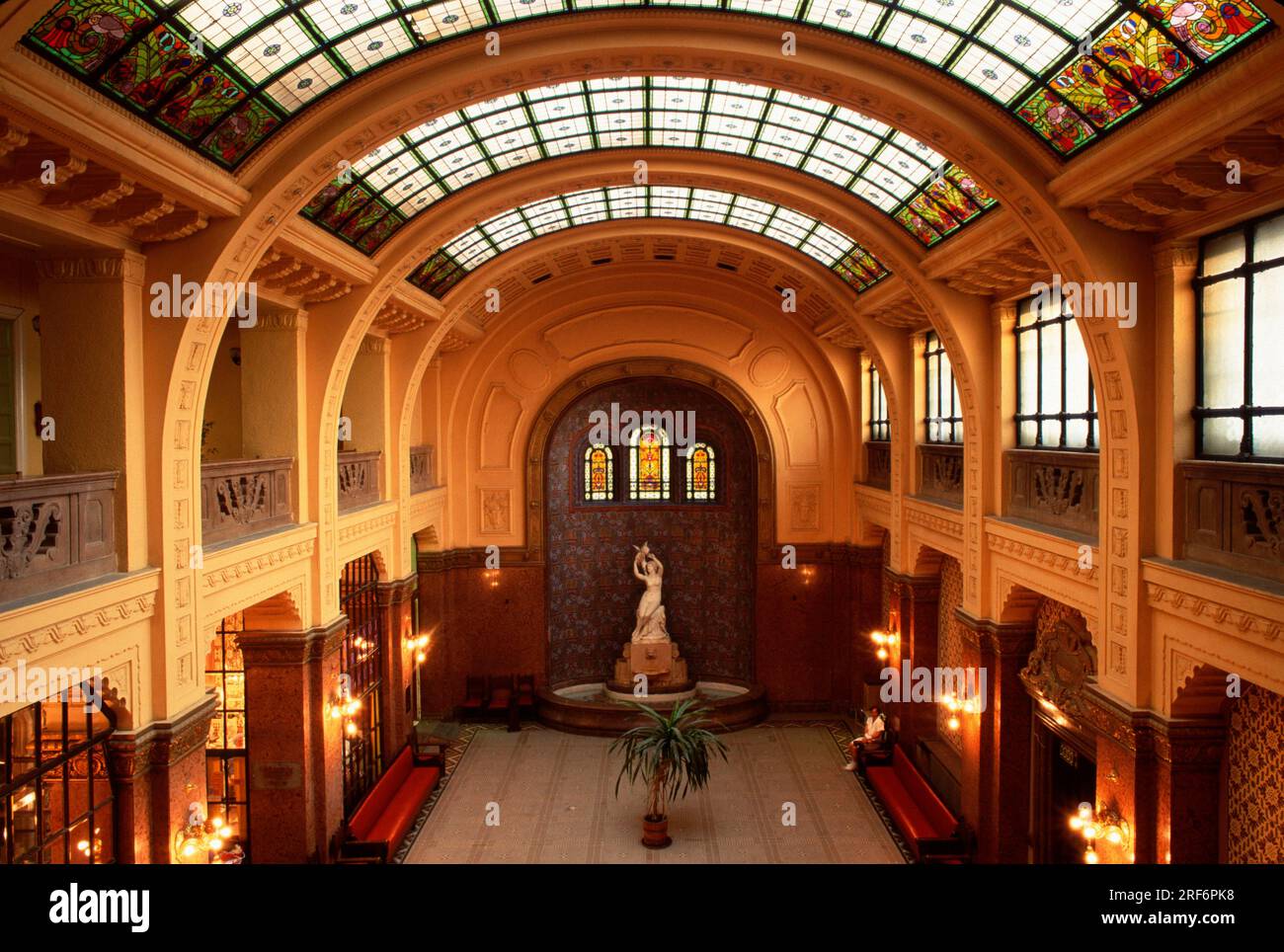 St gellert thermal bath hi-res stock photography and images - Alamy