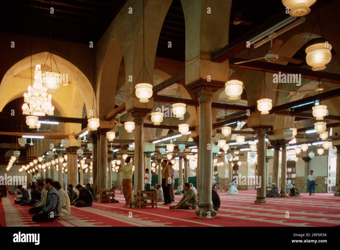 Interior of the Al-Azhar Mosque, Cairo, Egypt Stock Photo - Alamy