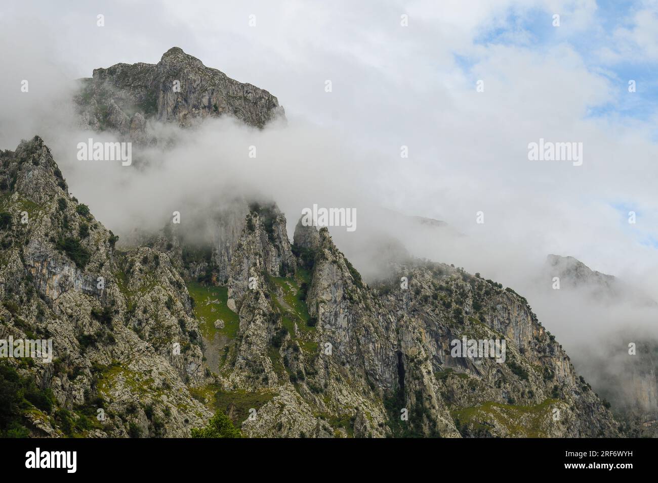 Limestone tourism travel fog hi-res stock photography and images - Alamy