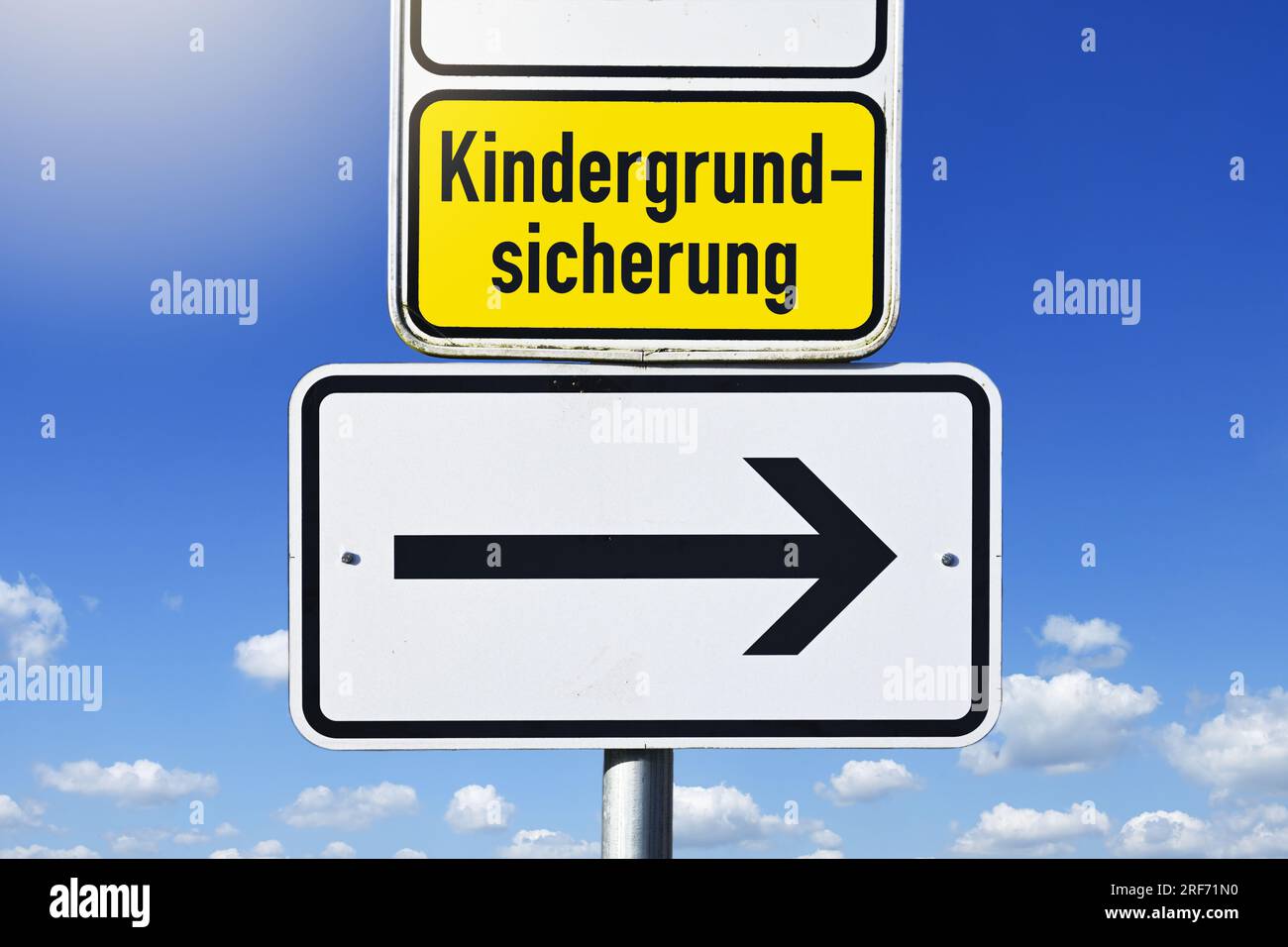 Schild pfeil hi-res stock photography and images - Alamy