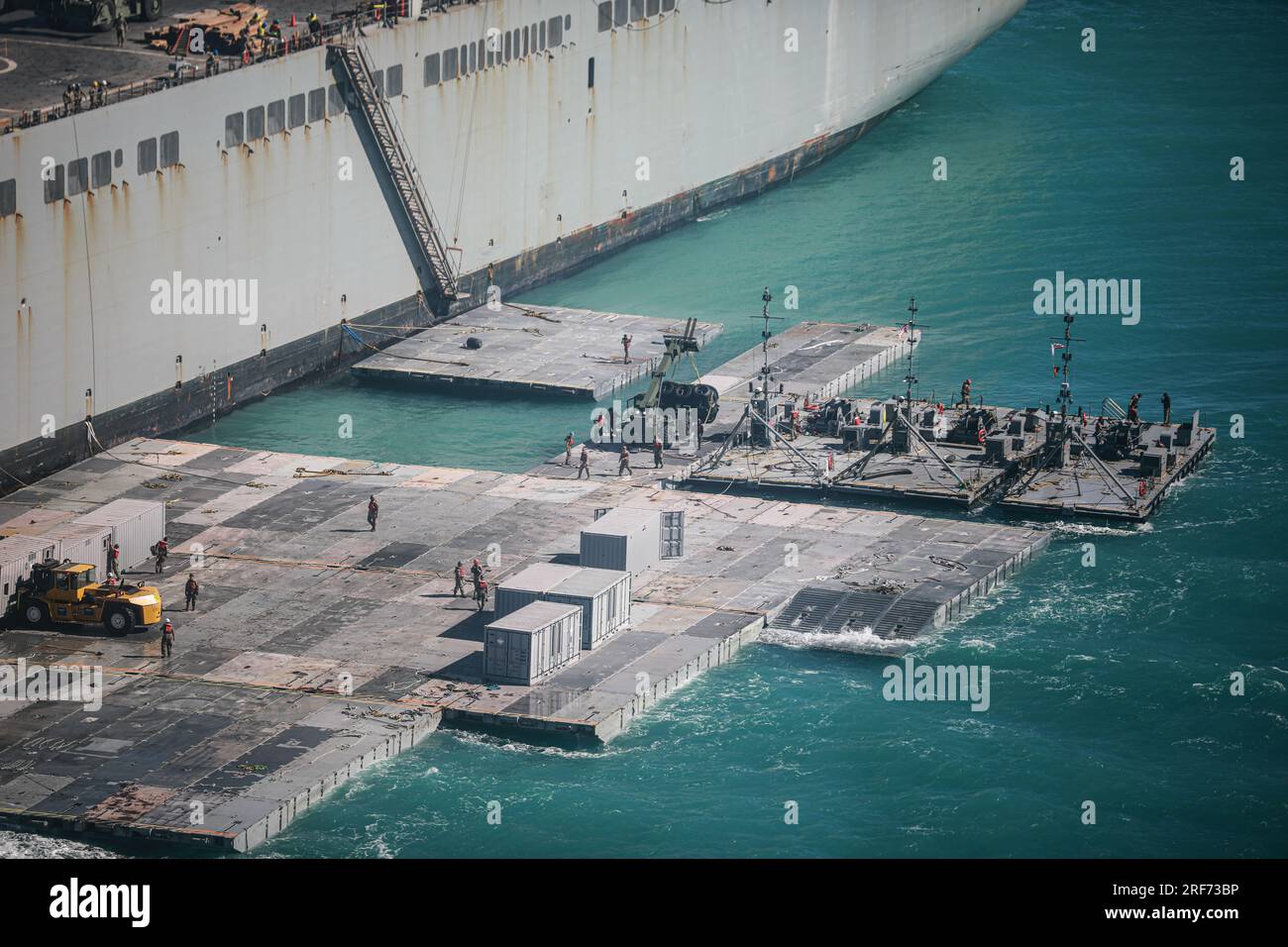 Army mariners assigned to the 368th Seaport Operations Company and ...