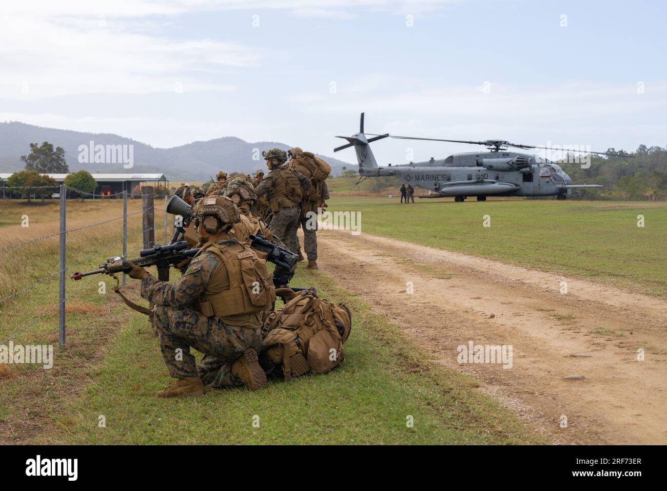 U.S. Marines with Battalion Landing Team 2/1, 31st Marine Expeditionary ...
