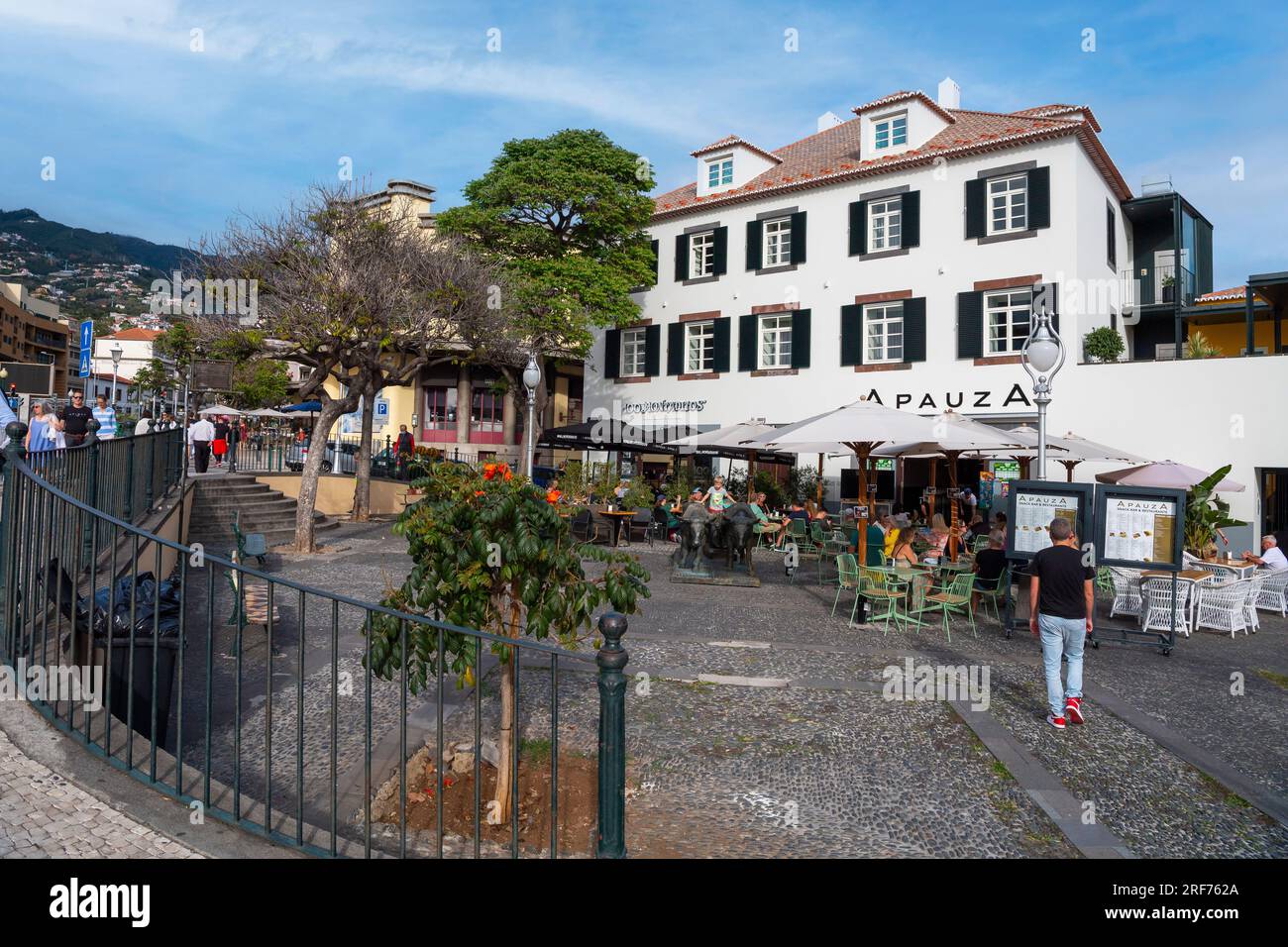 Restaurant und Hotel, Altstadt, Funchal, Insel Madeira, Portugal Stock ...