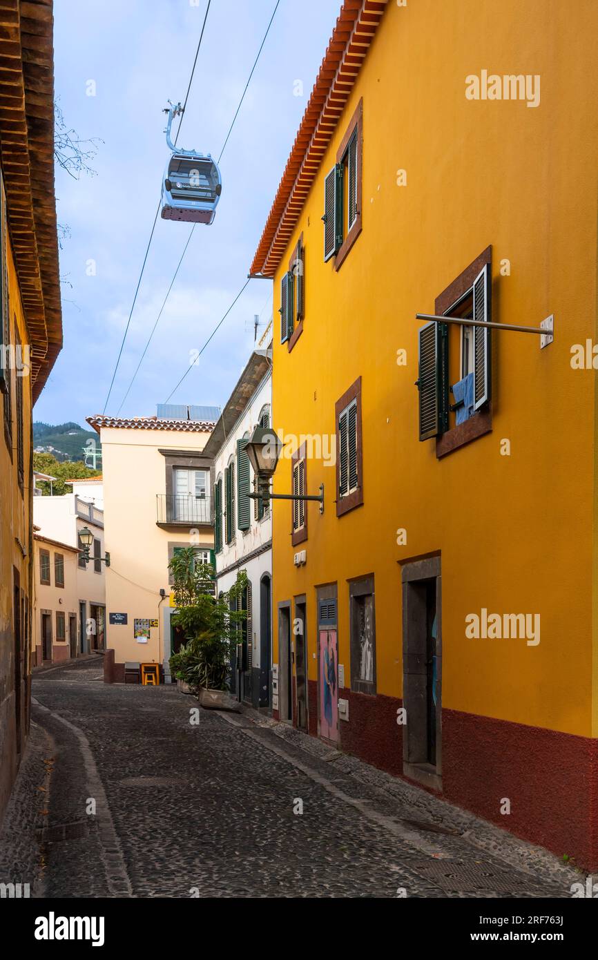 Gondeln der Seilbahn Teleferico über der Altstadt, Funchal, Insel ...