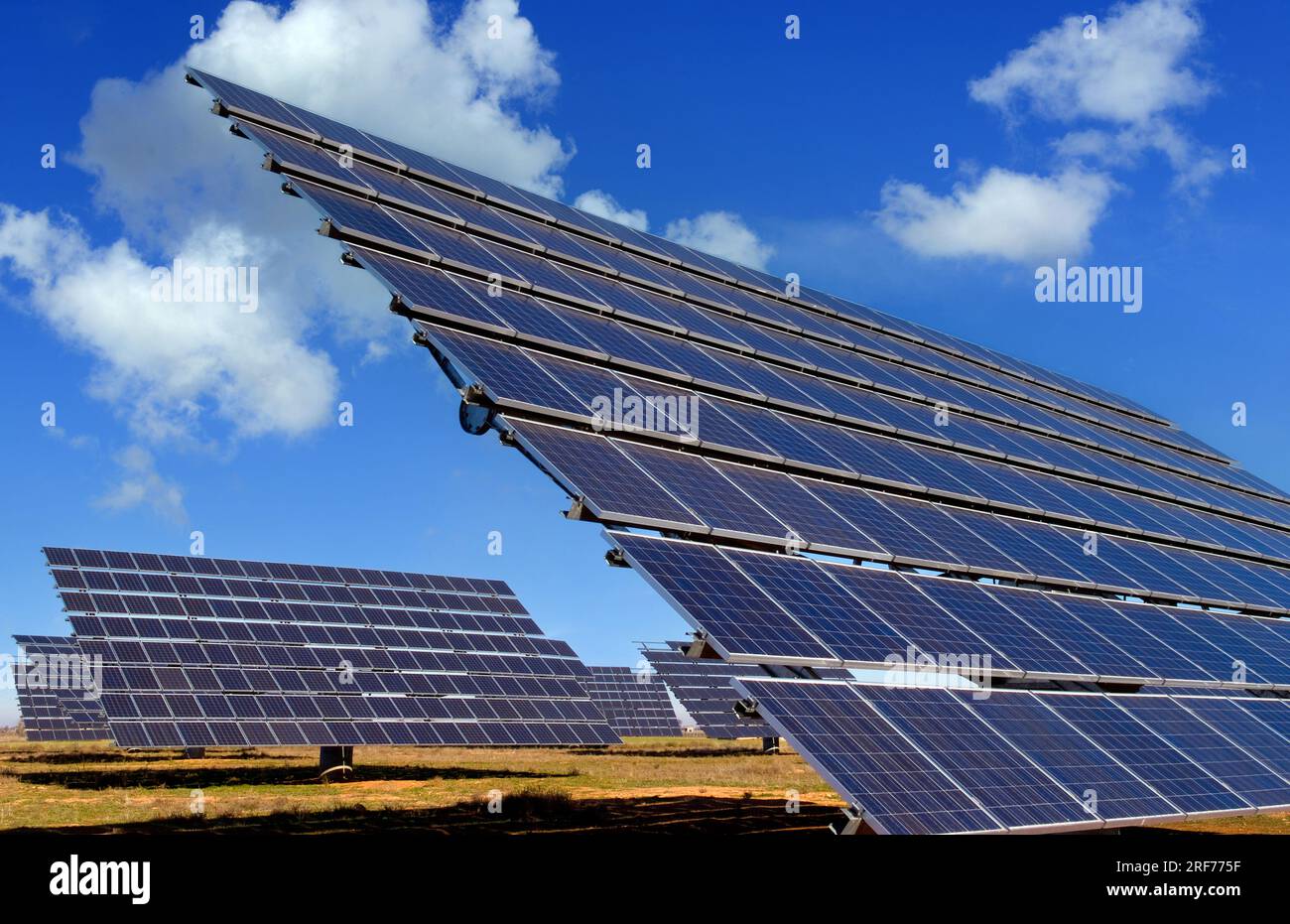 Photovoltaik erneuerbare energie hi-res stock photography and images ...