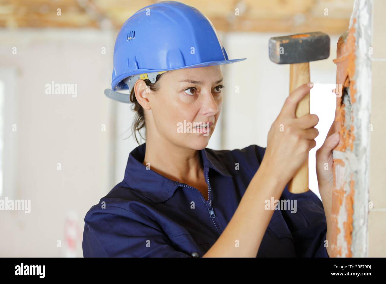 Strong woman worker labor hi-res stock photography and images - Alamy