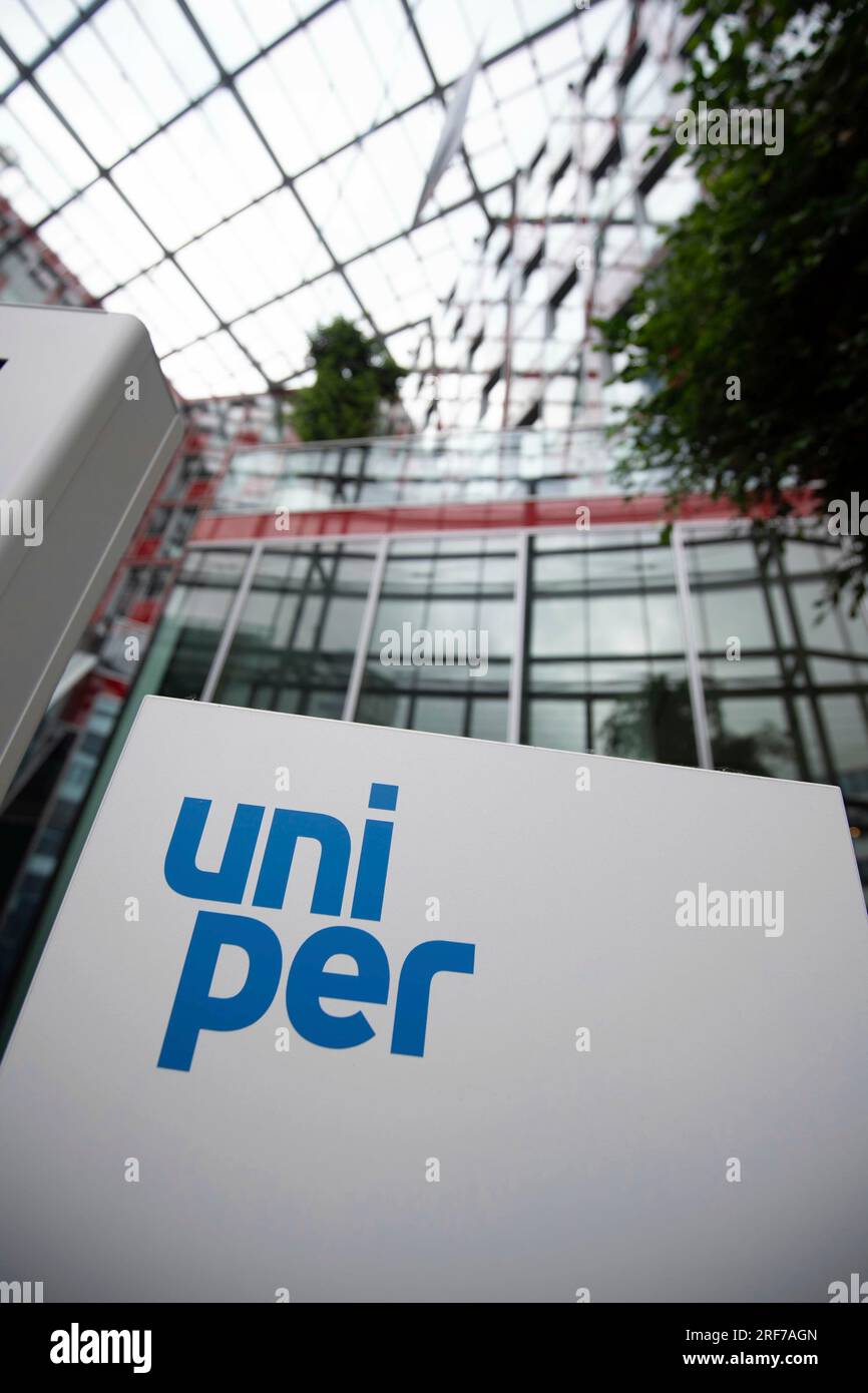 Entrance area of the Uniper corporate headquarters, feature, marginal ...