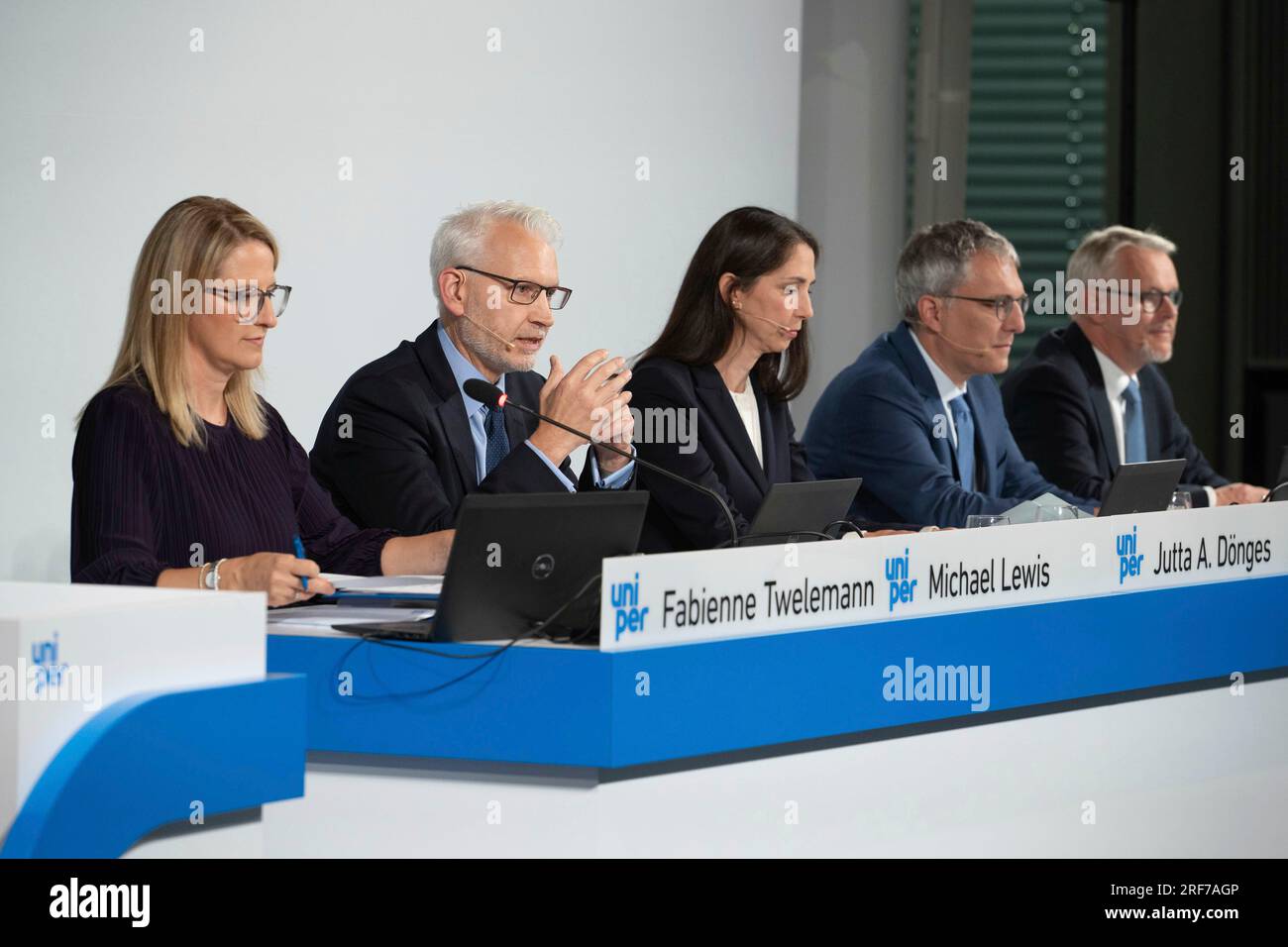 Dusseldorf, Deutschland. 01st Aug, 2023. from left: Fabienne TWELEMANN ...