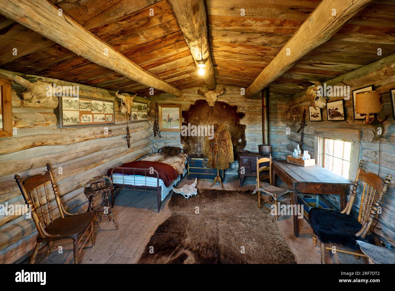 Buffalo hunters cabin hi-res stock photography and images - Alamy