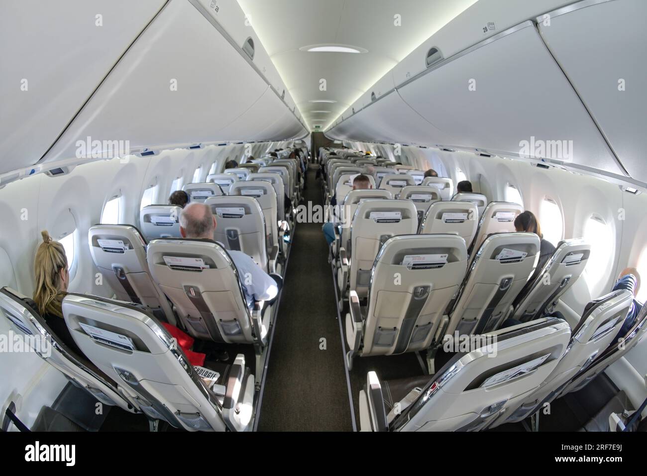 Flugzeug innen hi-res stock photography and images - Alamy