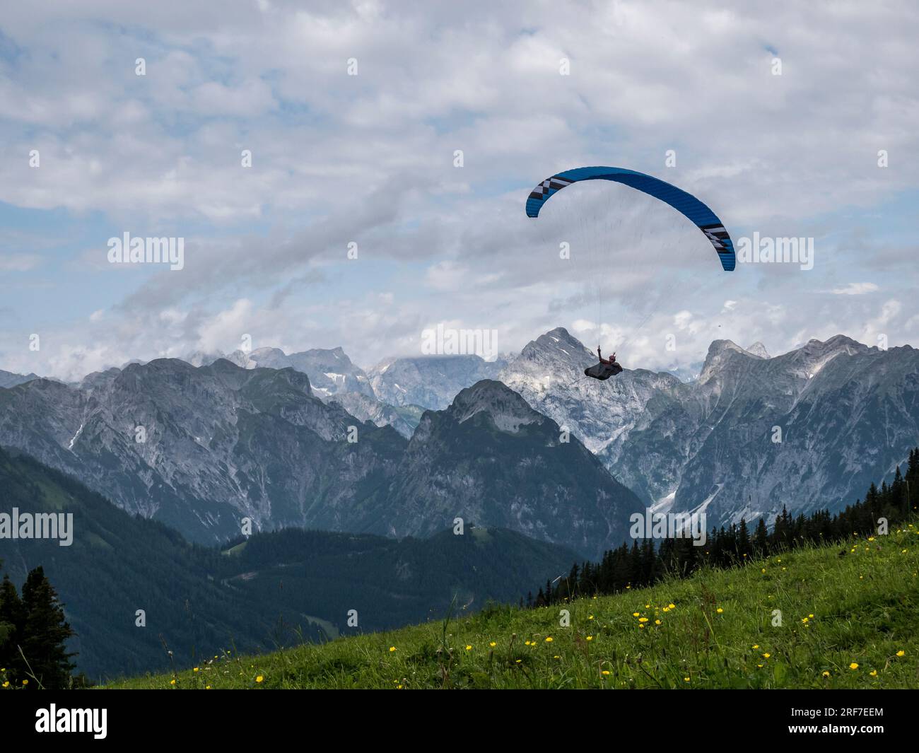 High adventure above Maurach on Lake Achensee at the Bergbahn cable car ...
