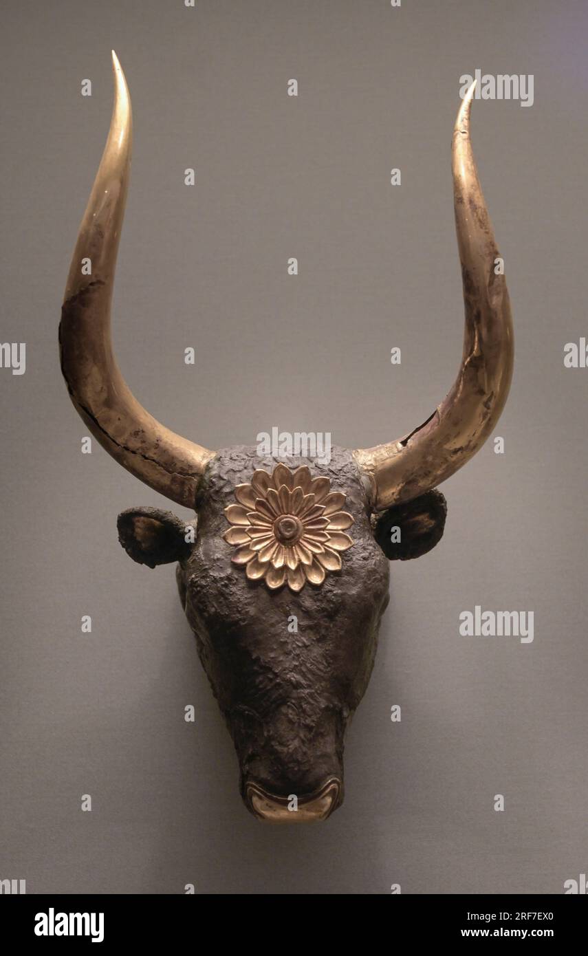 Rhyton in Form eines Stierkopf, Archäologisches Nationalmuseum, Athen ...
