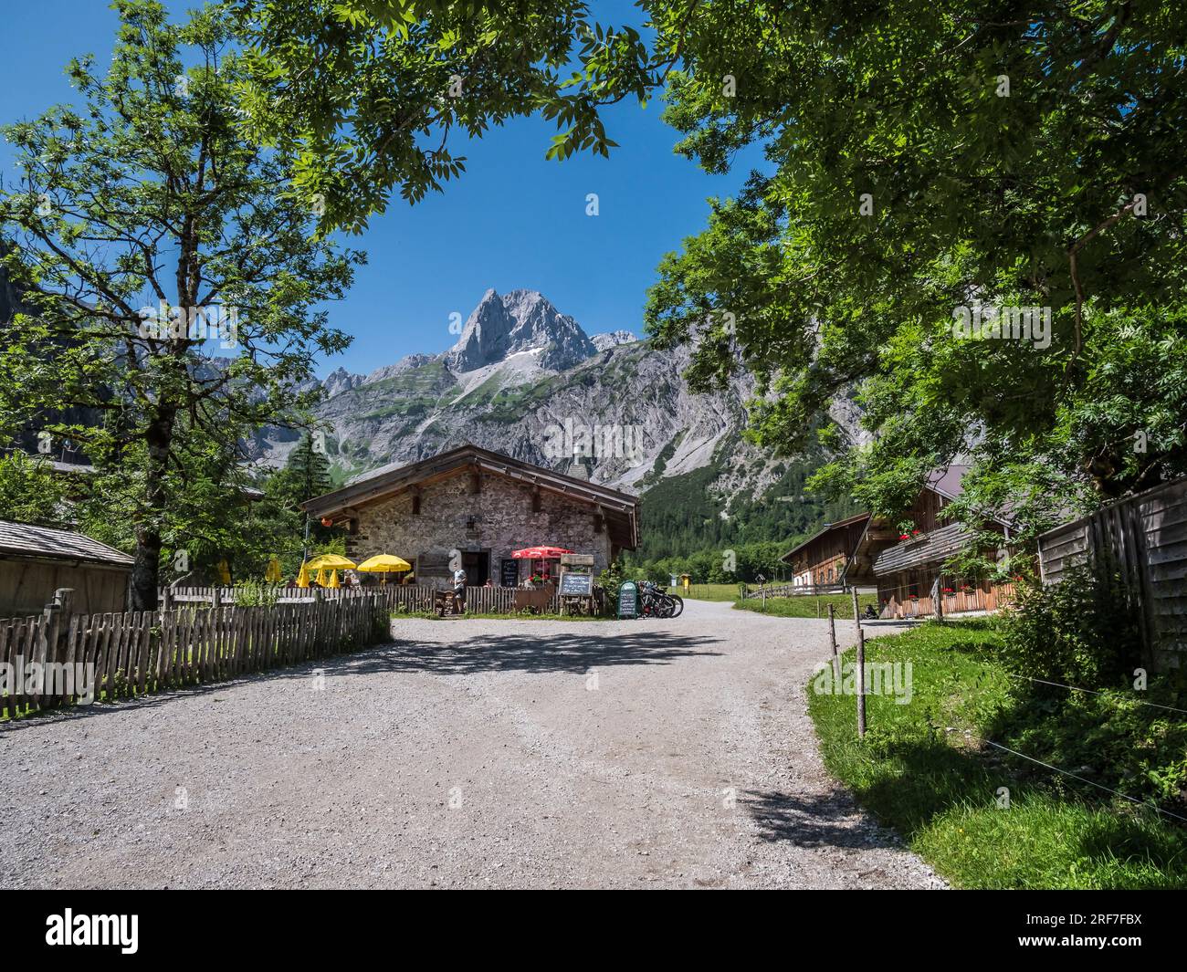 Gramai alpine valley hi-res stock photography and images - Alamy