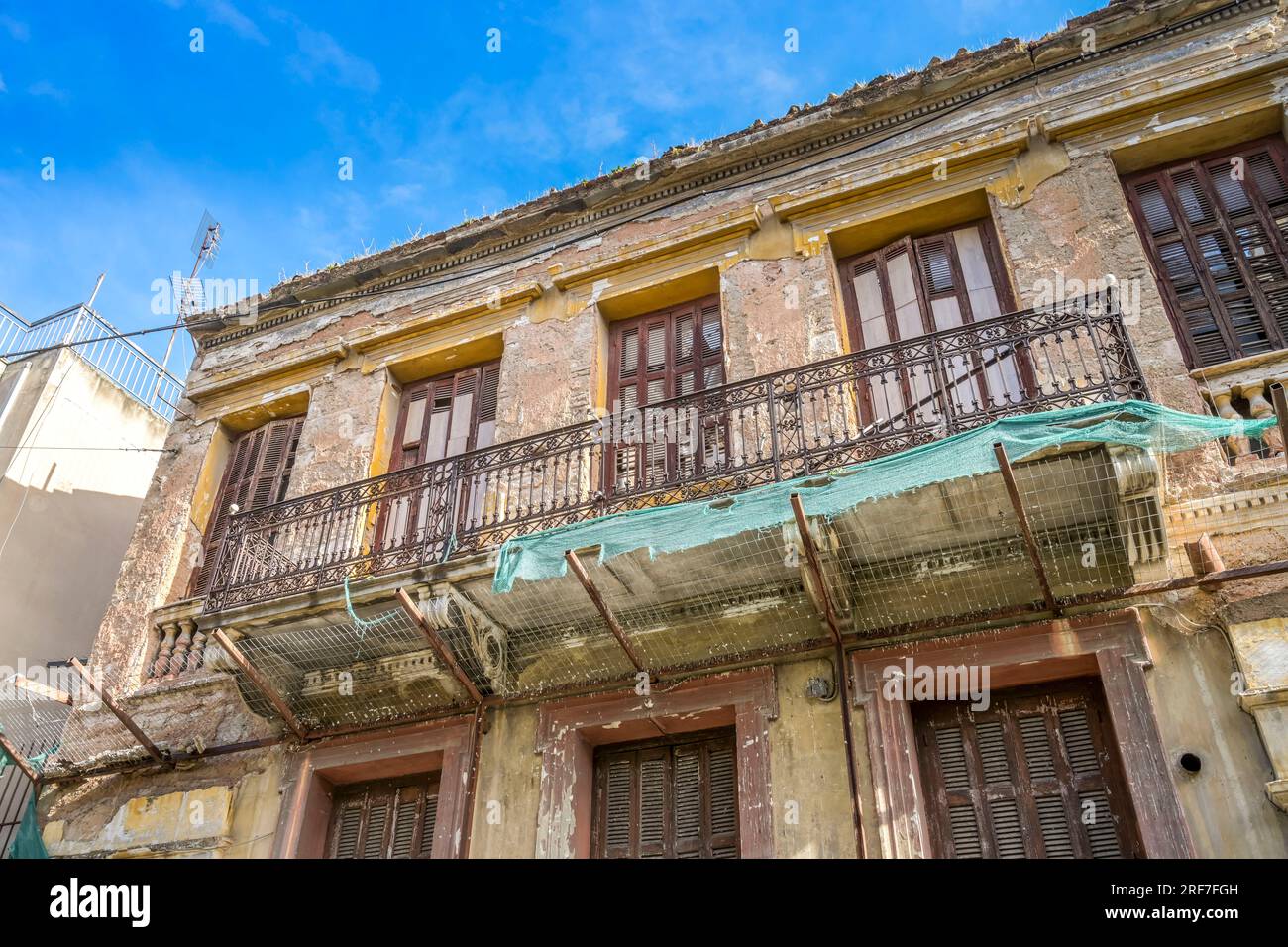 Verfallenes Haus, Iasonos Straße, Metaxourgio Viertel, Athen ...