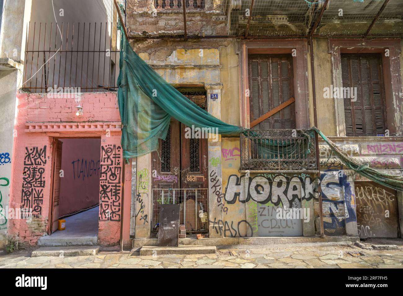 Verfallene Häuser, Bordell, Iasonos Straße, Metaxourgio Viertel, Athen ...